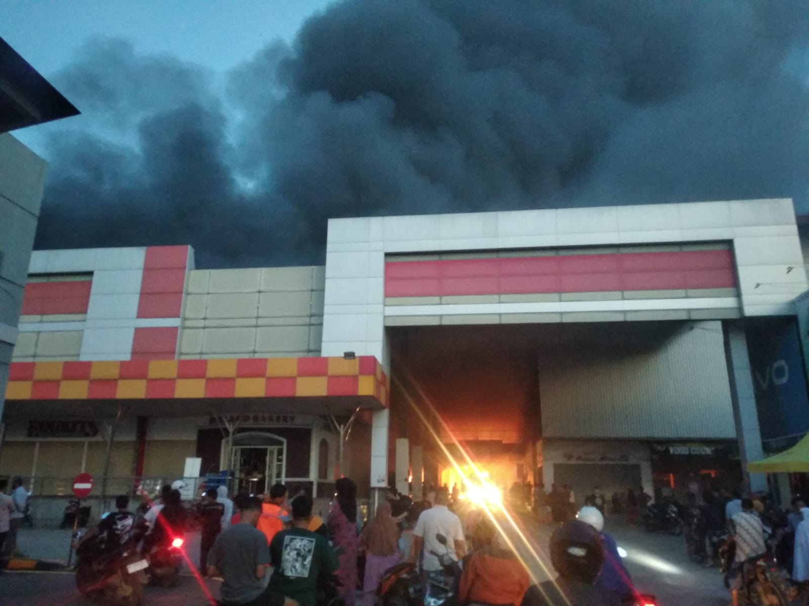 Pasar Botania 1 Batam Center Kebakaran - MataKepri || Portal Berita ...